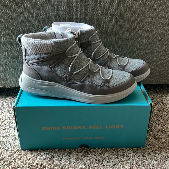 Bzees | Shoes | Bzees Womens Tahoe Boots | Poshmark